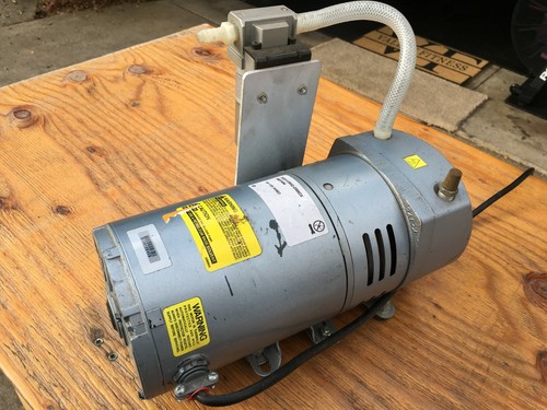 Gast AT05 Rotary Vane air compressor | eBay