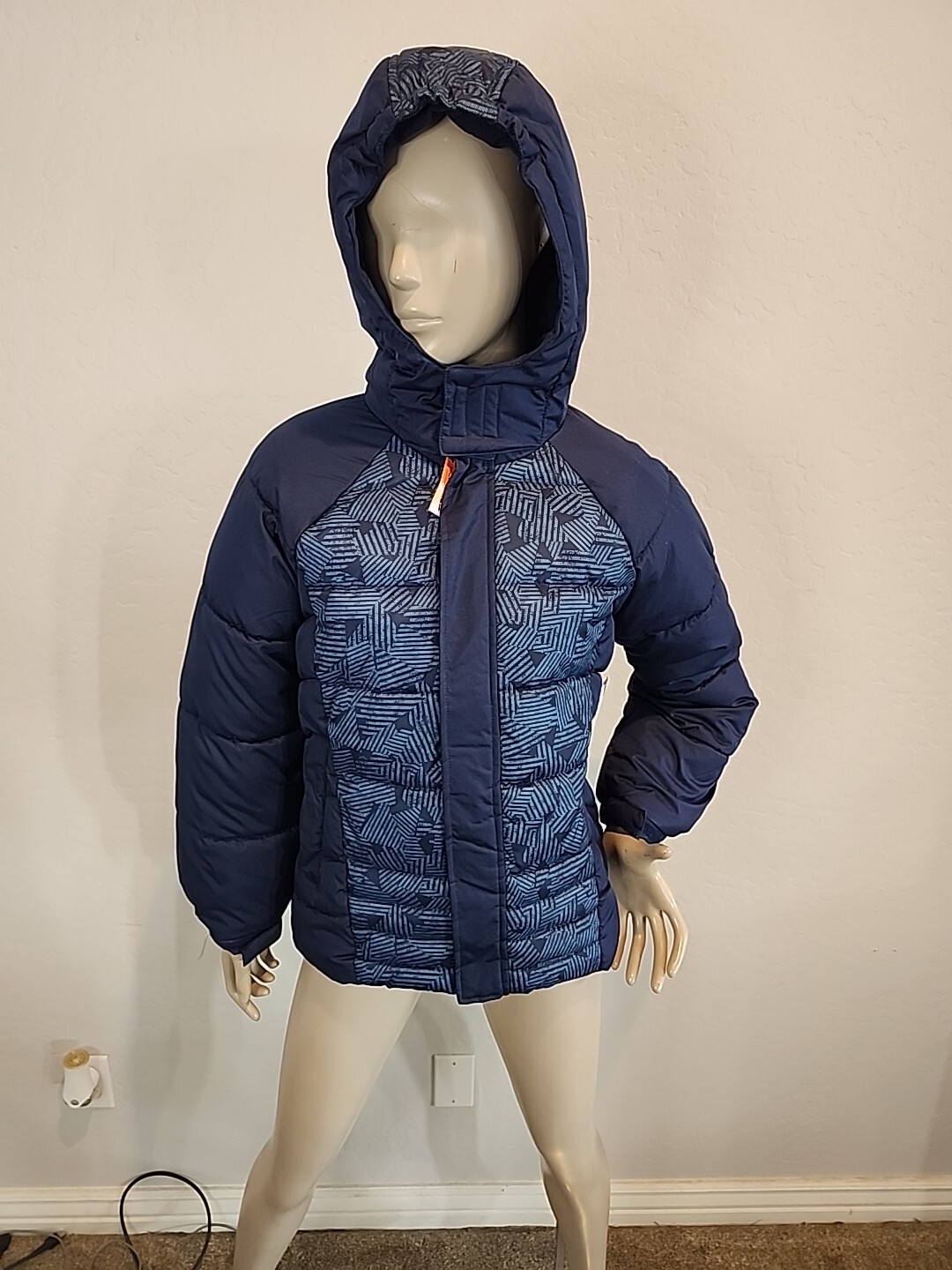 NWT Arizona Boy's Blue Puffer Texture Jacket Size Medium 10/12 Husky ...