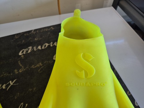 Scubapro Scuba Diving Twin Jet Closed Heel Split Fins 13-14 Yellow | eBay