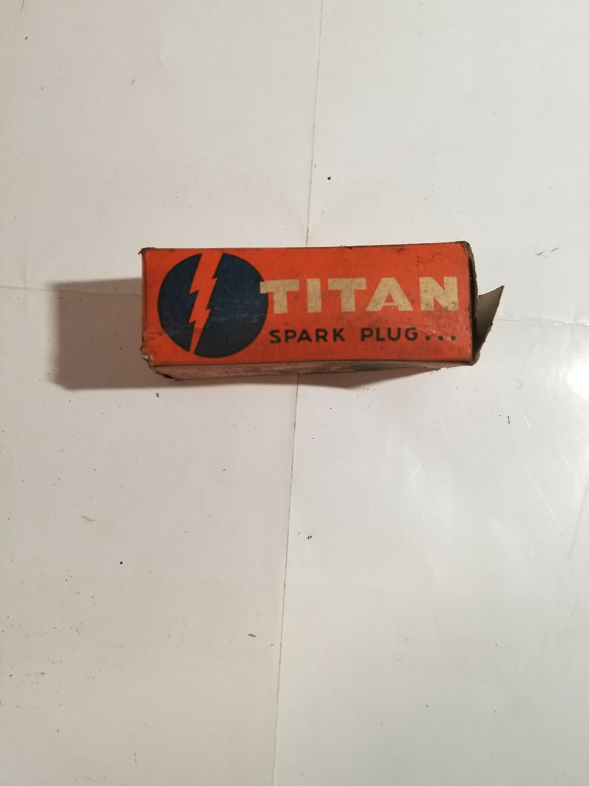 Vintage Titan Collector Spark Plug with Original Box No. 4 | eBay