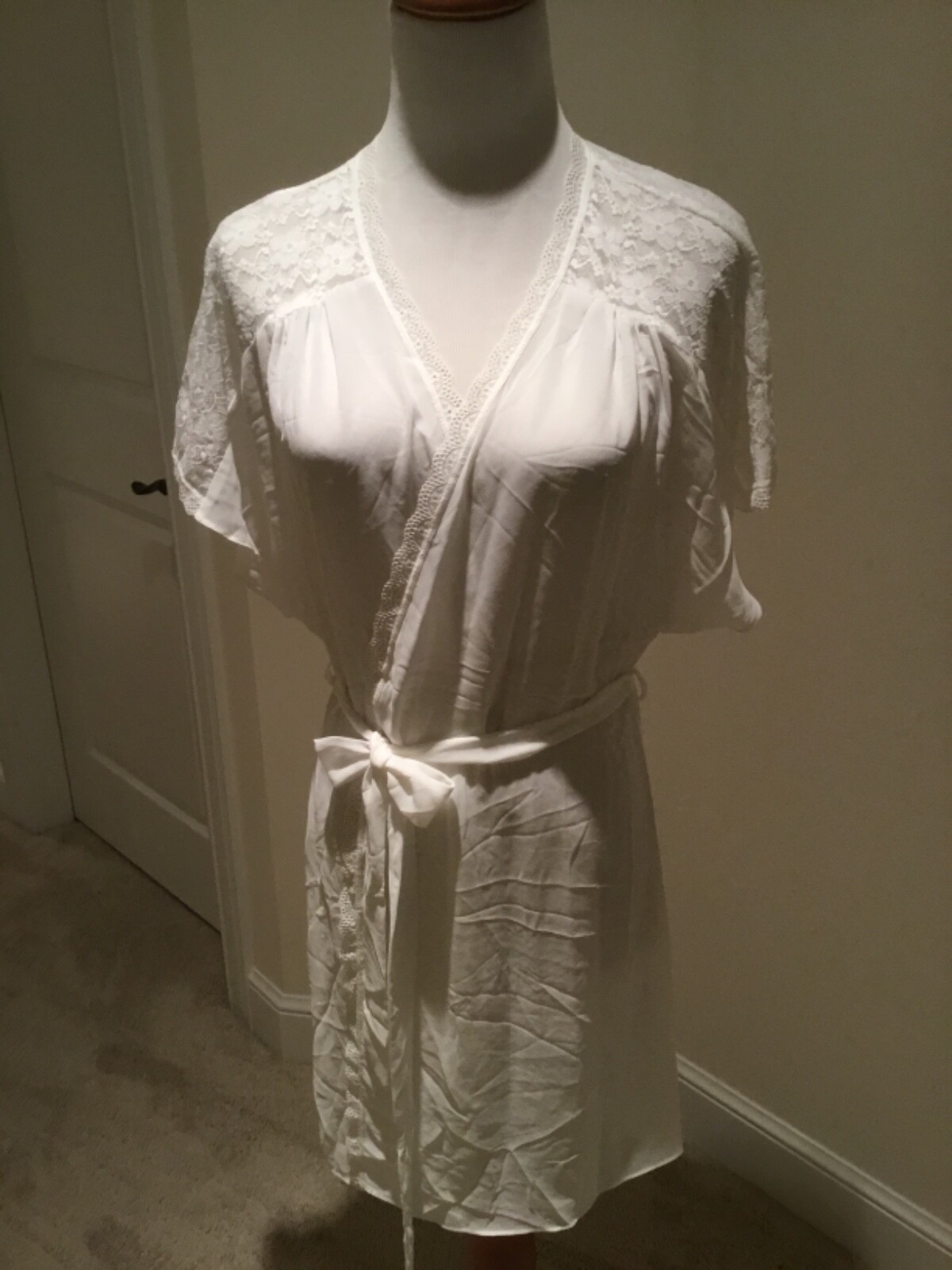 In Bloom White Sheer wrap Robe short lace Bridal Large - Gem