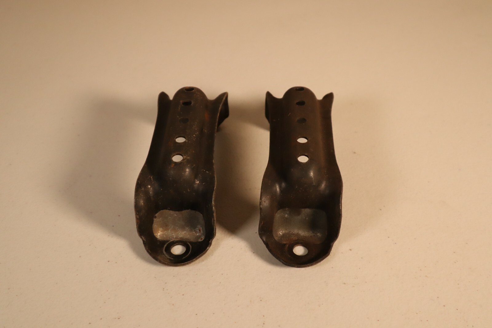 Front Leaf Spring Retainers for 1984-1996 Corvette - Original GM | eBay