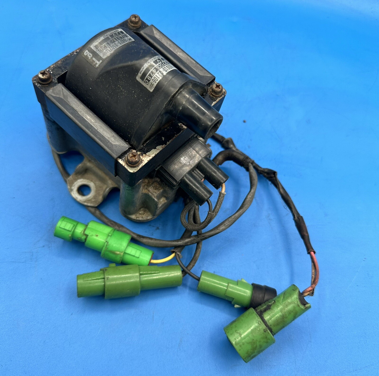 1982 1983 Toyota Pickup Truck HILUX Coil IGNITOR 22r 89620-35111 19070 ...