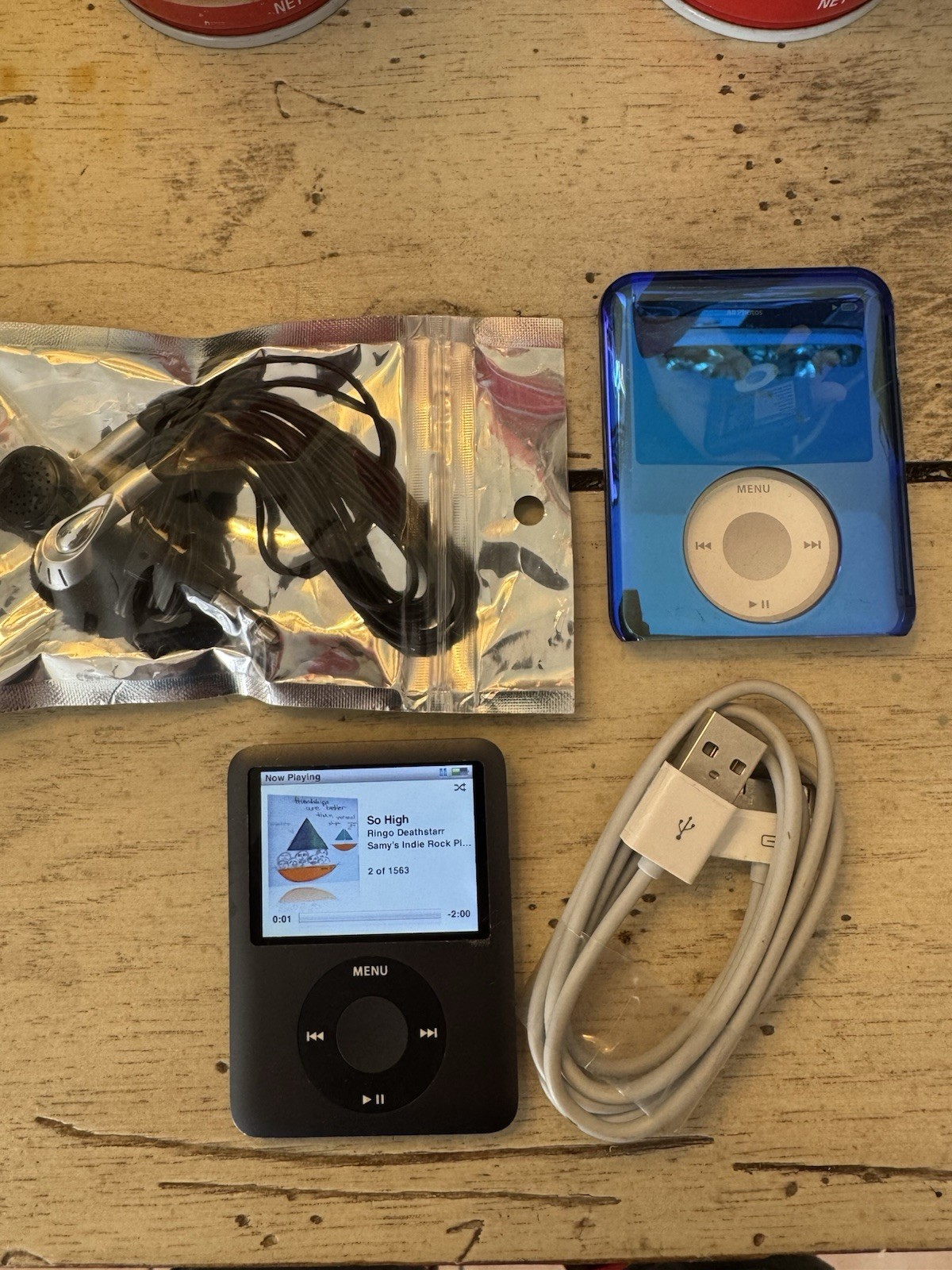 Apple iPod Nano 3rd Generation 8GB BLACK REFURBISHED BUNDLE | eBay