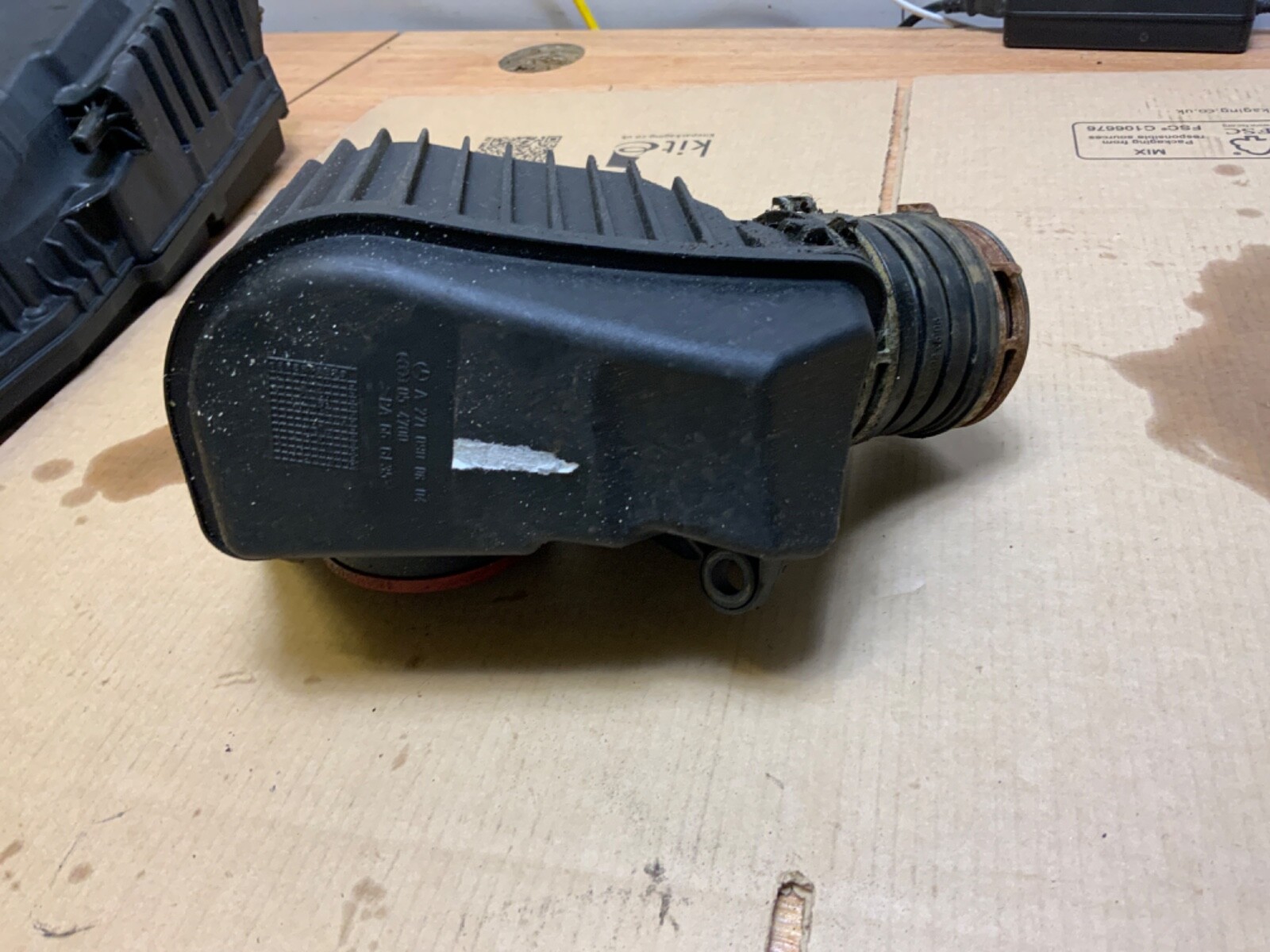 MERCEDES AIR INTAKE MUFFLER C-Class W203 Clk W209 C200 KOMPRESSOR ...