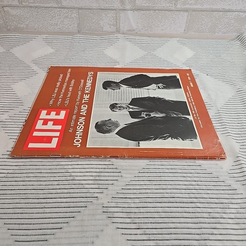 VTG Life Magazine August 7 1970 Vol 69 No. 6 Lyndon B. Johnson & The ...