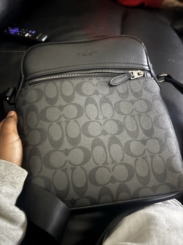 Coach Men's Black Gray Logo Crossbody Messenger Bag with Inner Pockets ...
