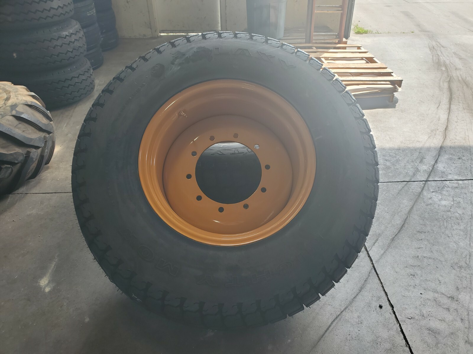 Galaxy 17.5x24 8Ply R3 Mighty Mow Mounted on Case 104907A1 Wheel, Pair ...