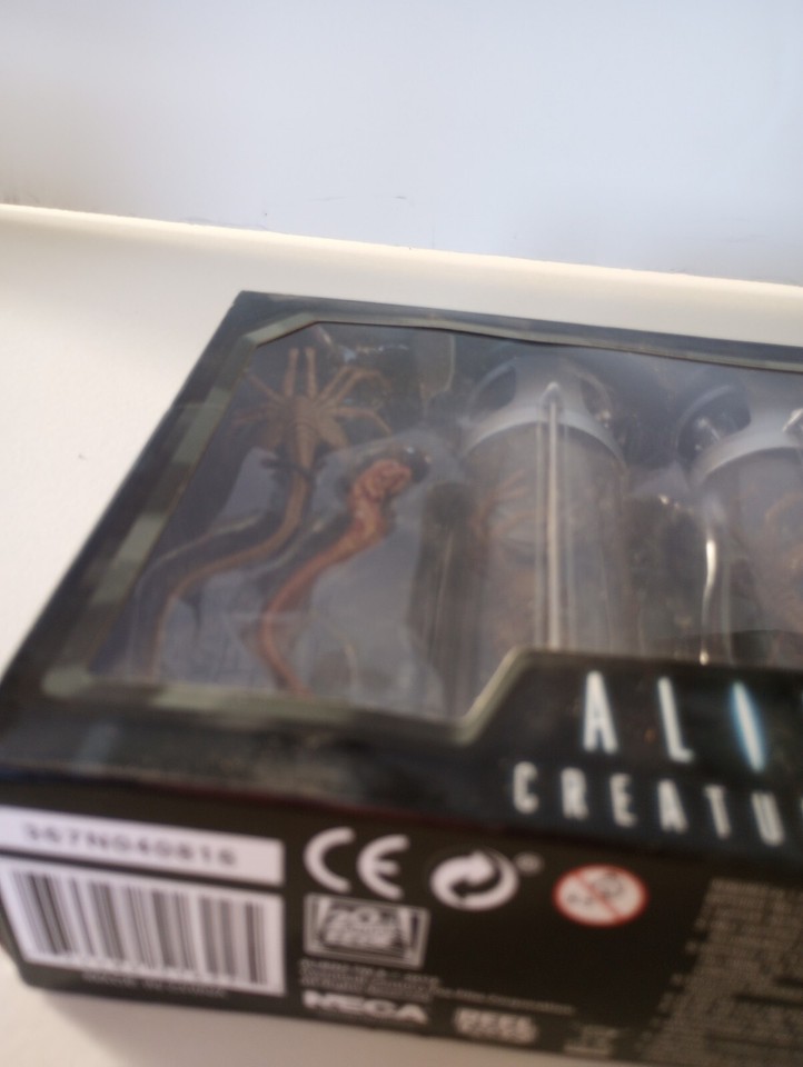 NECA Aliens Creature Pack Set Complete 2016 Authentic 30th Facehugger ...