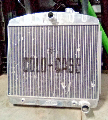 Cold Case Radiator CHT562A Aluminum Radiator (V8 Mount) For Tri-5 Chevy ...