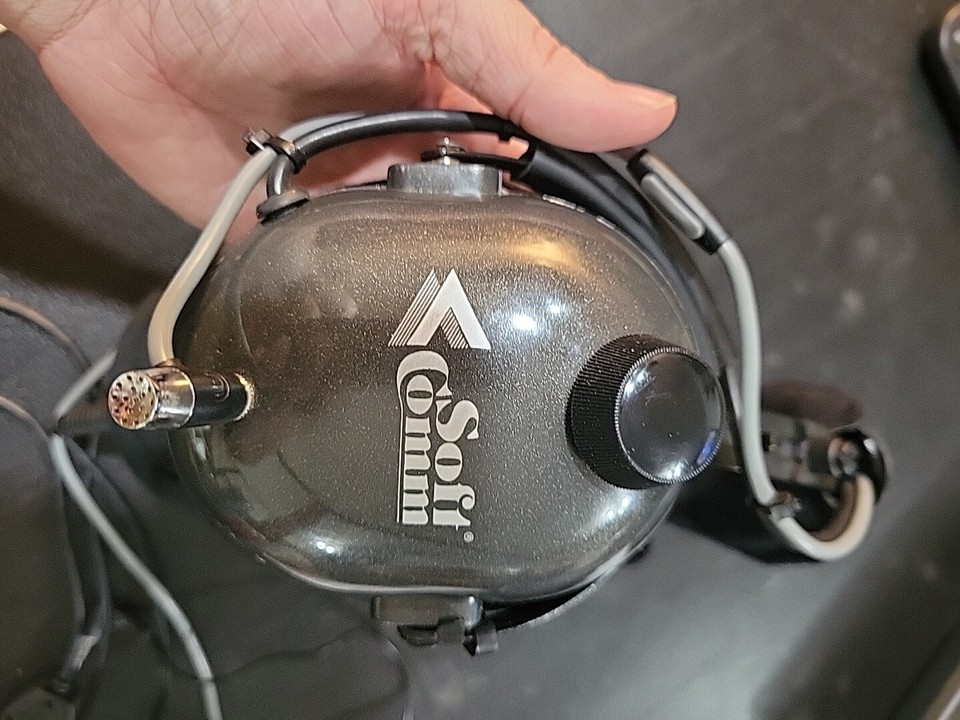 SOFTCOMM C-20 CHANCELLOR PASSIVE AVIATION HEADSET With Cell Attachment ...