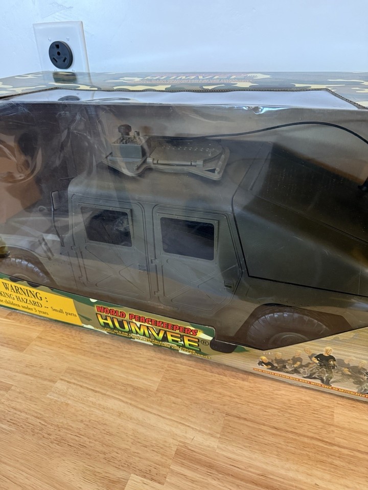 New 2003 Power Team Elite World Peacekeepers 1:6 Army Humvee + 12 ...