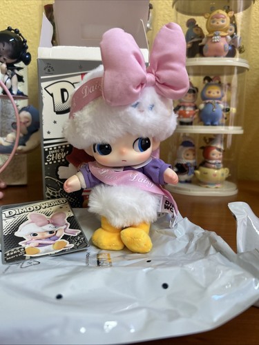 Pop MART DIMOO World Disney Series Vinyl Plush Keychain Daisy's Gift ...