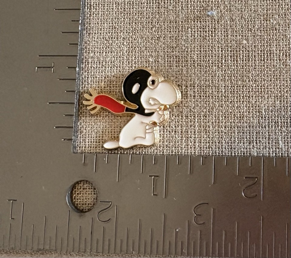 (Set Of 8) Snoopy Peanuts Brooch With Butterfly Clutch Metal Pin Back ...
