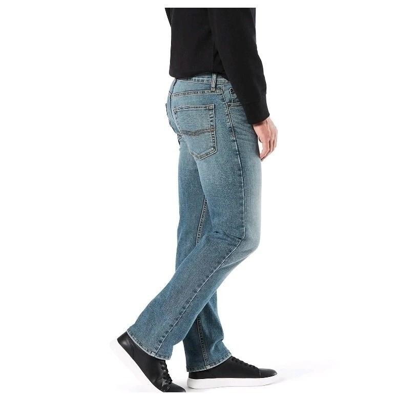 Signature By Levi Strauss Men's Relaxed Fit Jeans