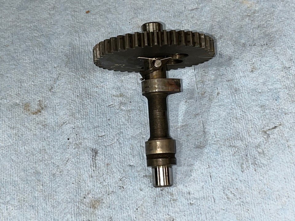 White Lawn Boss 21 Inch Mower Briggs and Stratton Max Camshaft 395856 ...