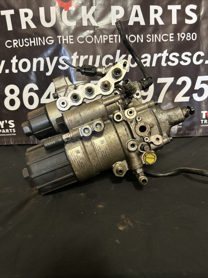 DETROIT DIESEL DD15 FUEL FILTER HOUSING MODULE A4710904552 | eBay