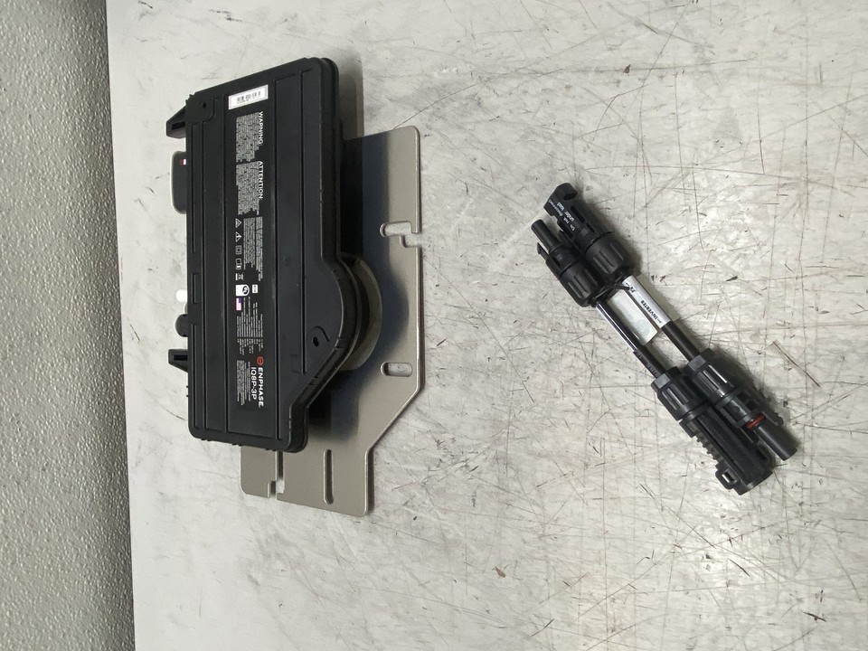 Enphase IQ8P-3P Microinverter, Compatible with 72-Cell PV Modules, 4 ...