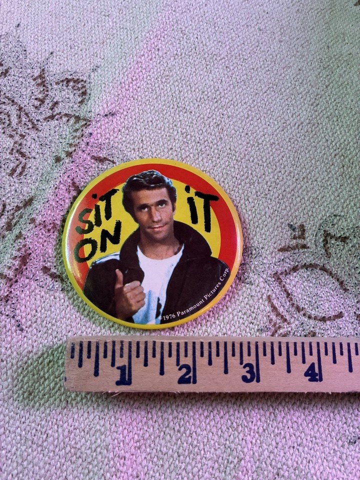 Vintage 1976 Pinback Button Fonzie Happy Days The Fonz | eBay