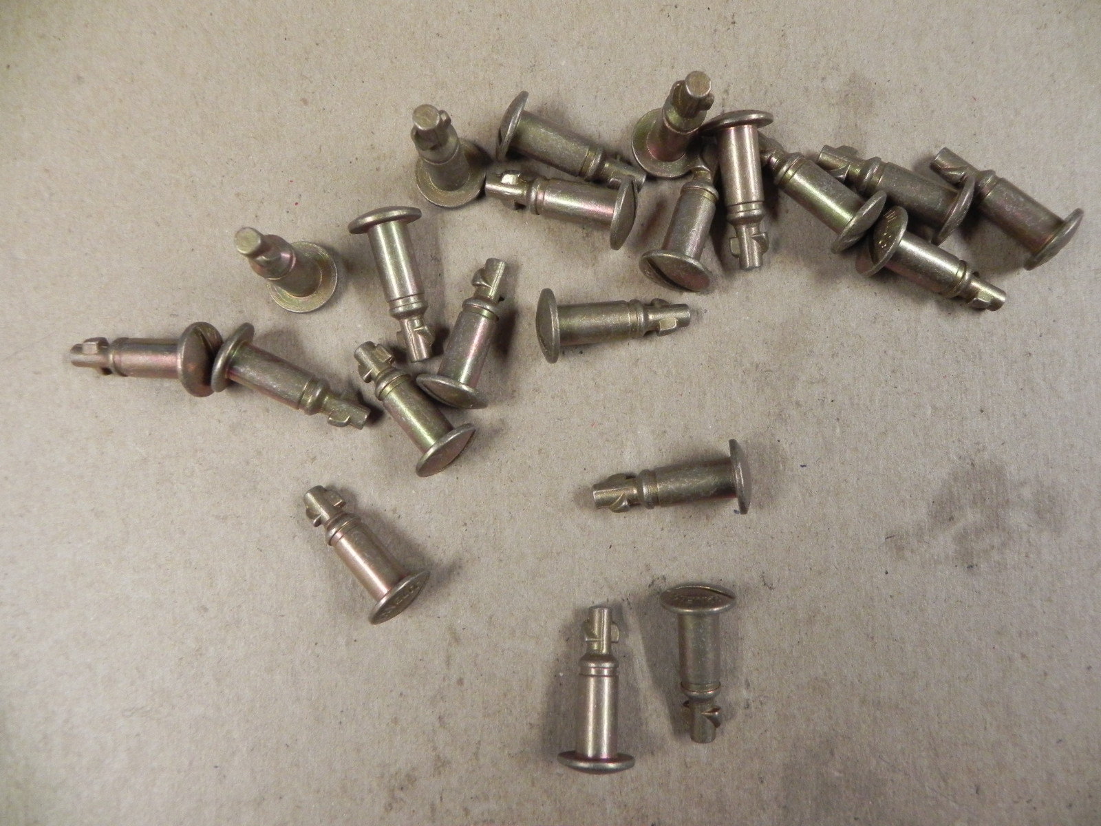 Southco / Dzus D8 - DZUS® PANEX Quarter-Turn Fasteners Connectors Lot ...