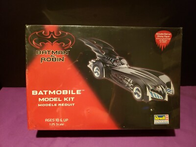 Batmobile Model Kit Vintage 1/25 1997 Batman Figure Batman & Robin ...