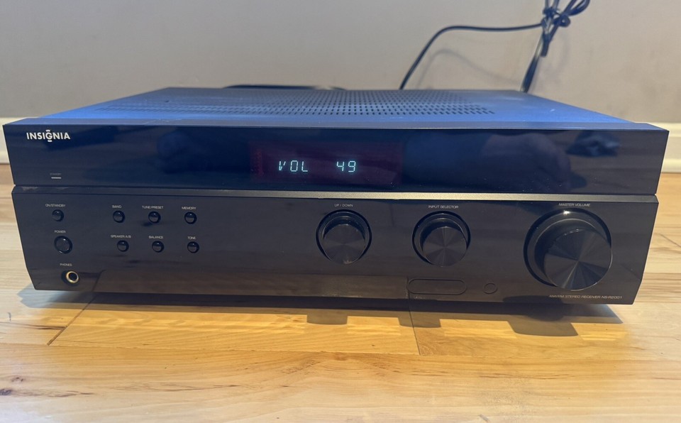 Insignia AM/FM Stereo Receiver NS-R2001 - Powers On But UNTESTED | eBay