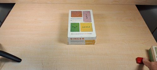 Vintage Singer Sewing Machine Monogrammer No. 171256 for Slant Zig-Zag ...