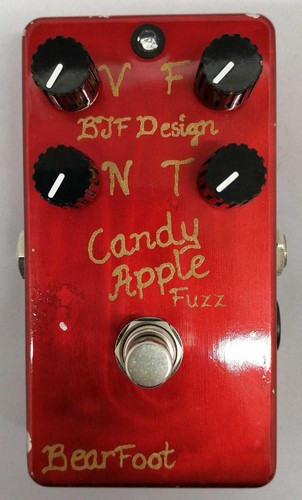 Bear Foot Candy Apple Fuzz Guitar Effects Pedal Used Scratched Damaged ...