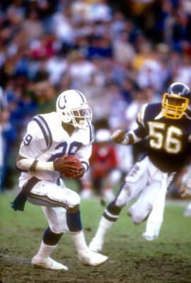 Eric Dickerson Indianapolis Colts carries the ball v San Die Football ...