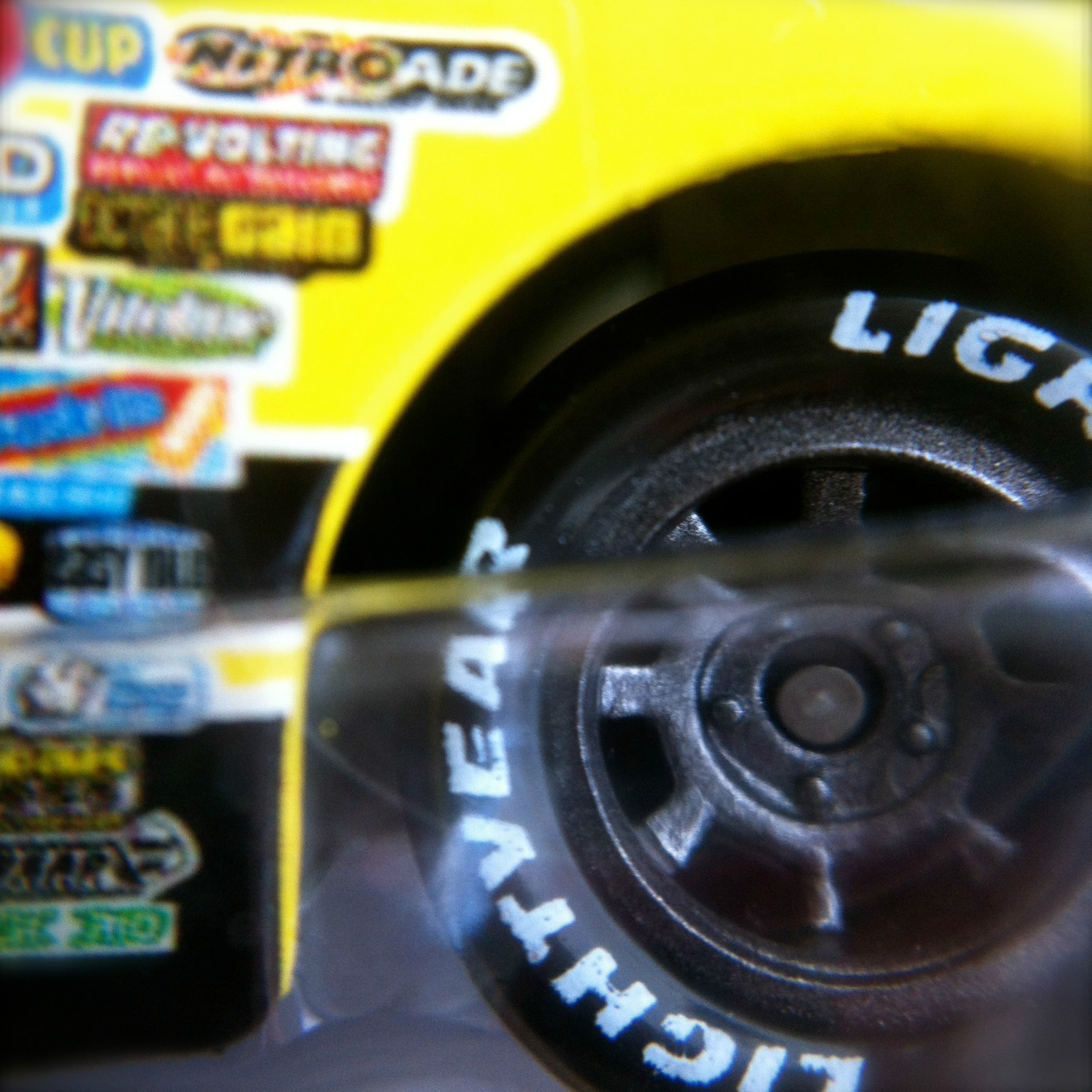 Disney PIXAR Cars SIDEWALL SHINE NO. 74 2014 PISTON CUP diecast 15/16 ...