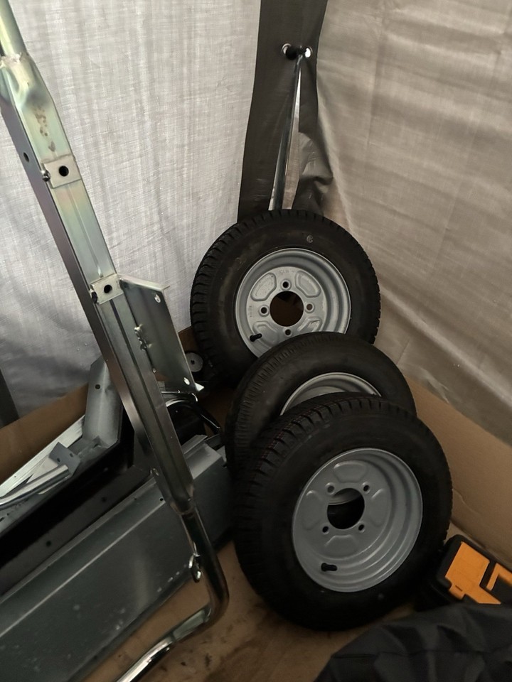 This A Flat Pack Trailer for Sale It Is New Never Been Put Together On ...