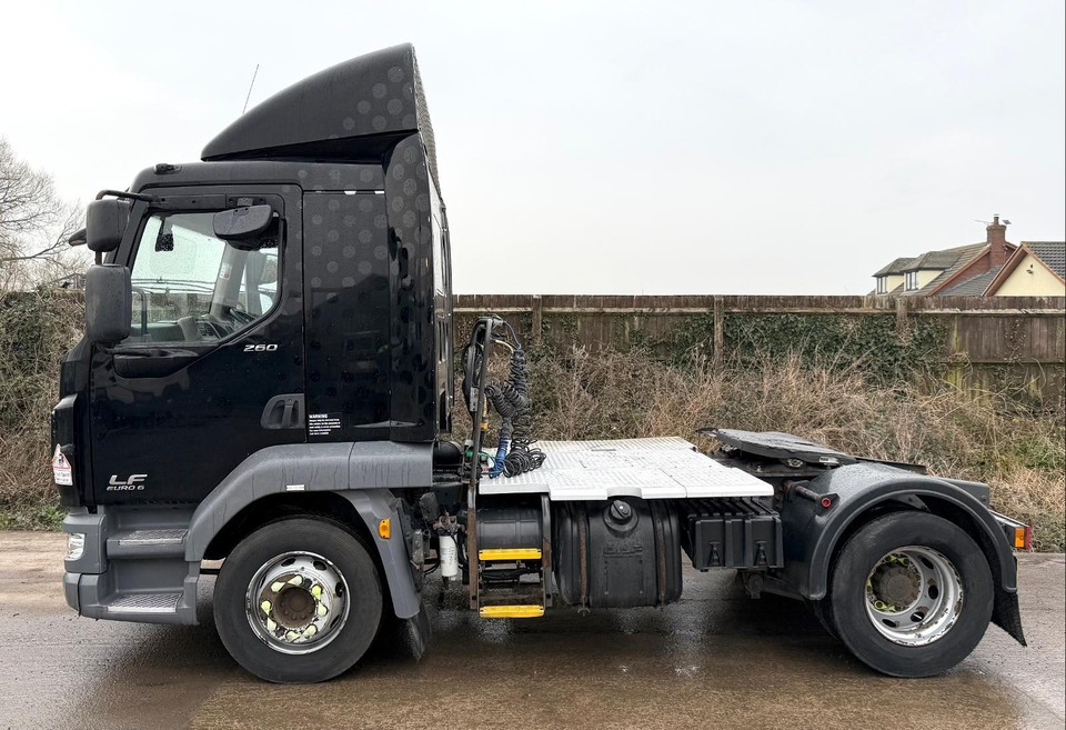 2017 DAF LF55,260 URBAN ARTIC TRACTOR UNIT AIR-CON EURO-6 U-LEZ CAMPER ...