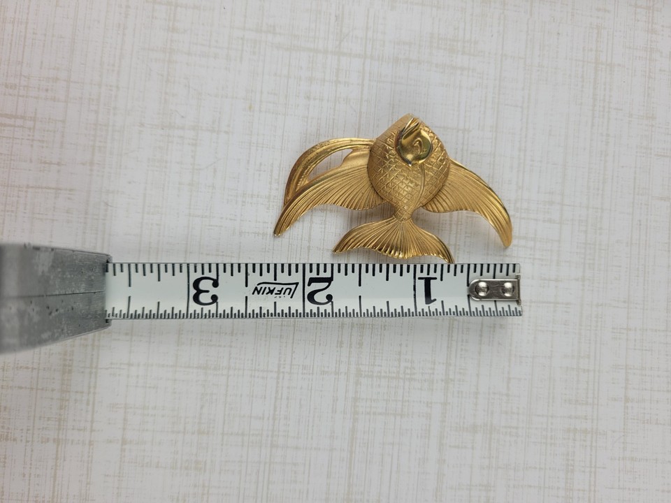 Vintage Giovanni Gold Tone Angel Fish Angelfish Brooch READ | eBay