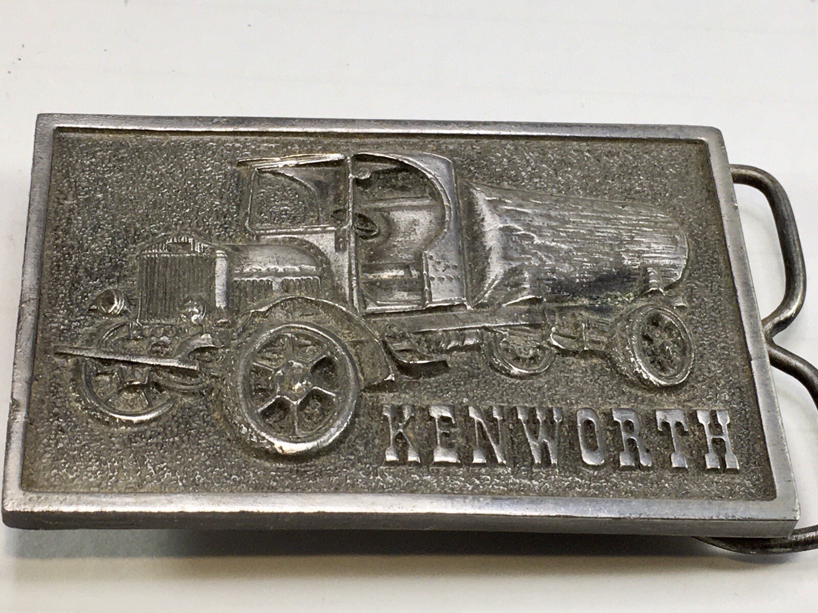 Vintage Kenworth Belt Buckle w/Antique Log Truck Desi… - Gem