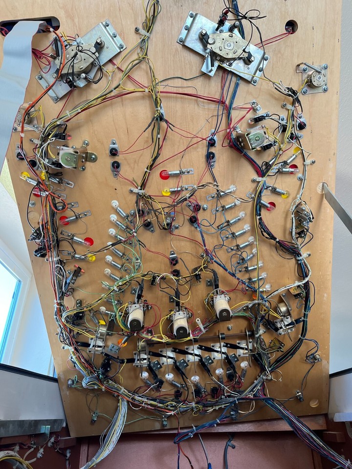 Full-size pinball machine, The Atarians, never on location, complete ...