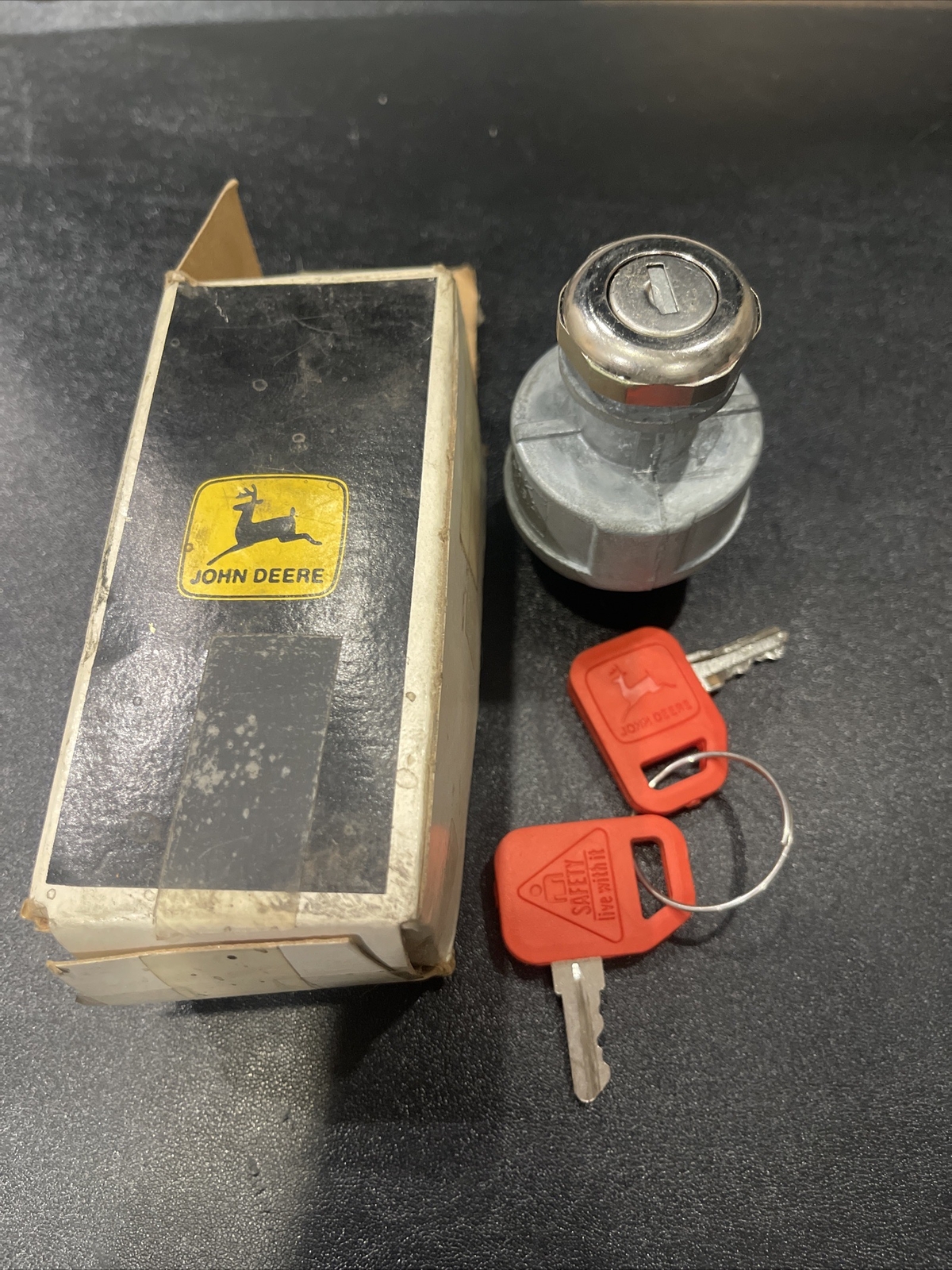 AT145930 John Deere Ignition Key Switch 350D 544D AT37390 for sale online | eBay