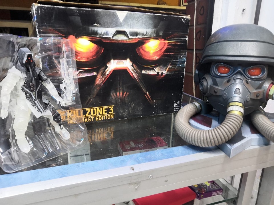 Killzone 3 -- Helghast Edition (Sony PlayStation 3, 2011) 711719828426 ...