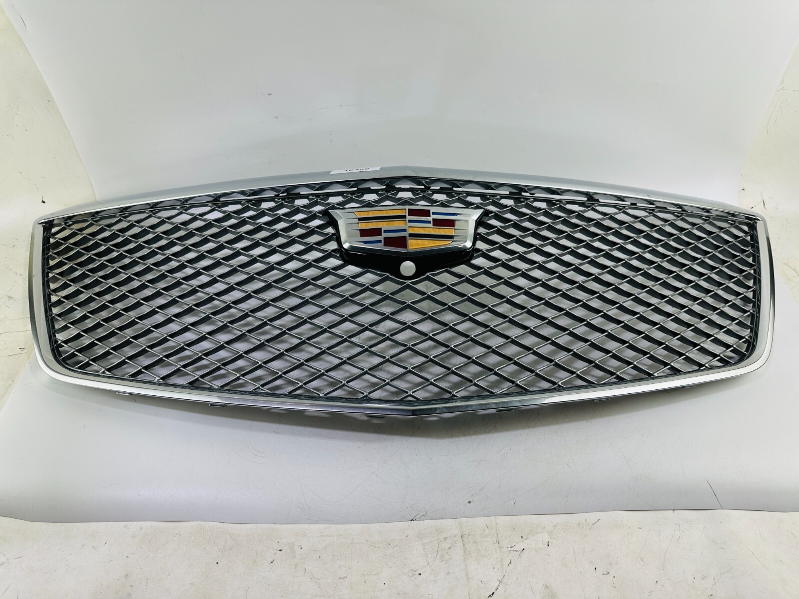 2017-2020 Cadillac XT5 Front Grille Grill w/Camera Hole OEM | 84724566 ...