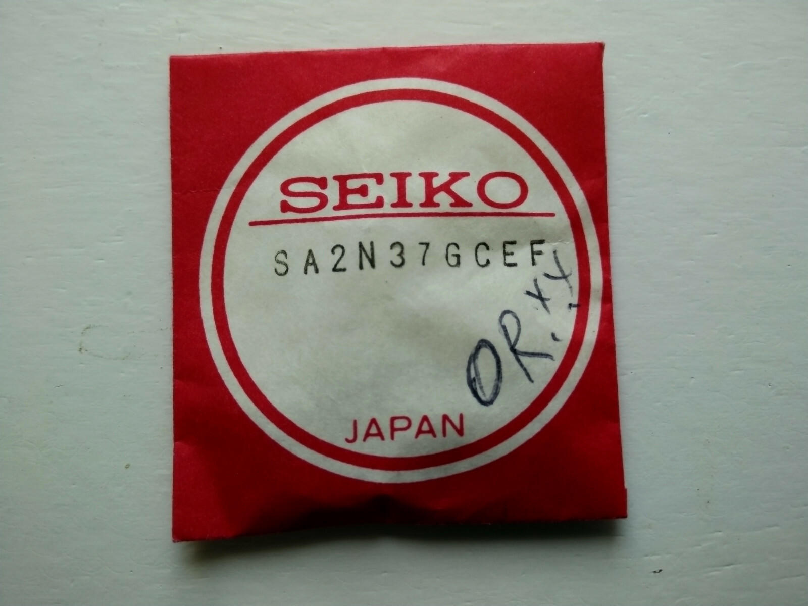 Genuine NOS Seiko Watch Crystals - Various shapes & sizes 18 of 23 | eBay