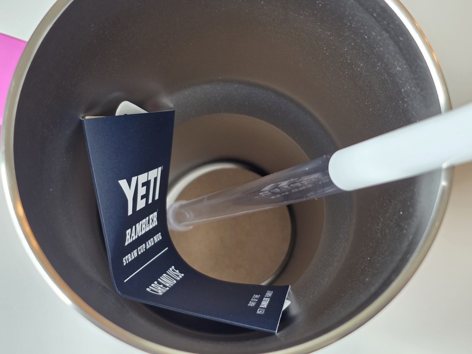 YETI 35 oz mug Power Pink STRAW LID Rambler Mug Cup Handle NWT | eBay