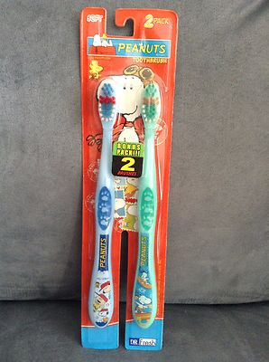 PEANUTS SNOOPY CHILDREN'S SOFT TOOTHBRUSHES - 2 PACK - NEW IN PACKAGE ...