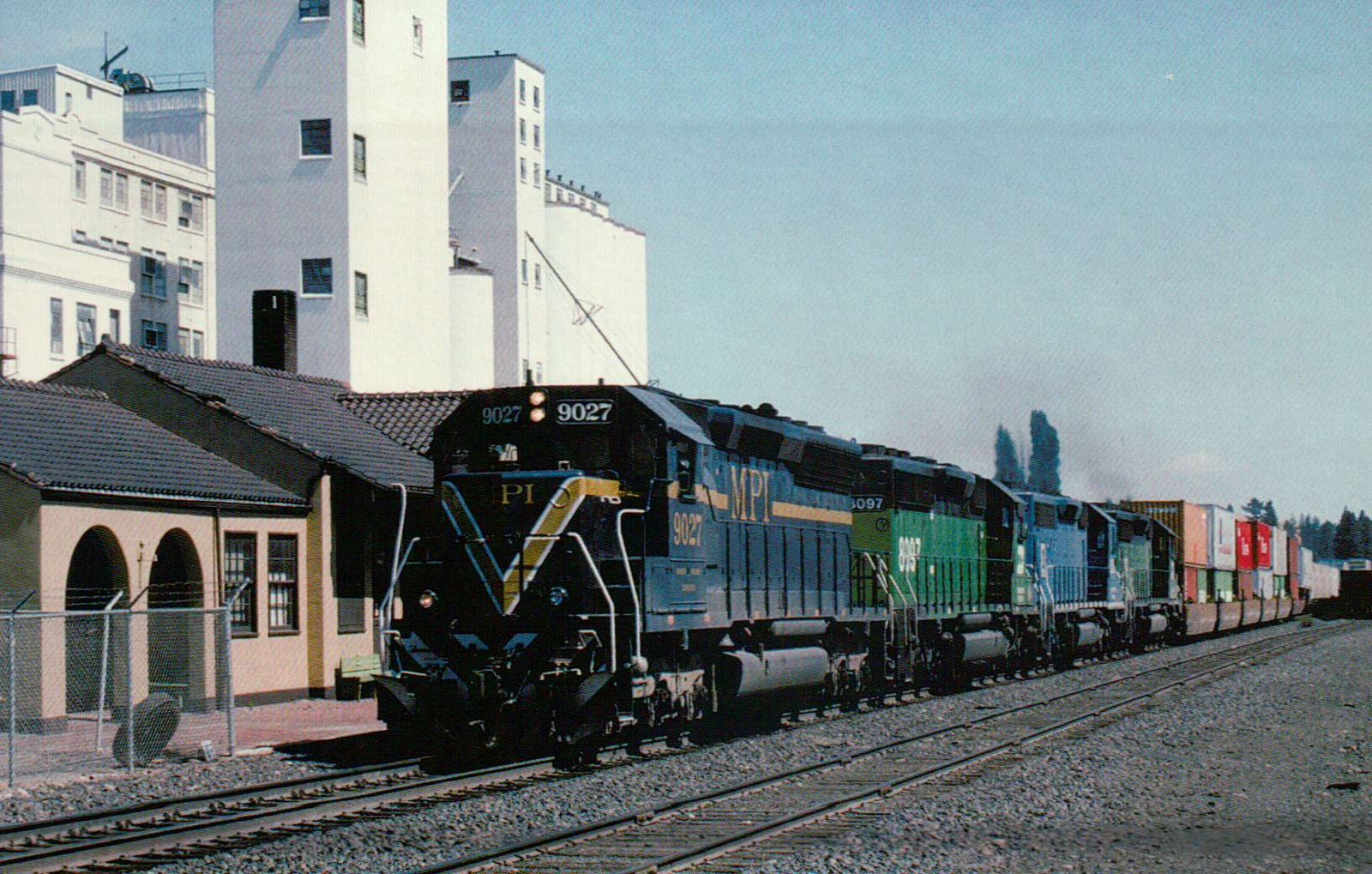 MPI SD45 #9027 Leads Burlington Northern, Cheney, WA --- Railroad Train ...