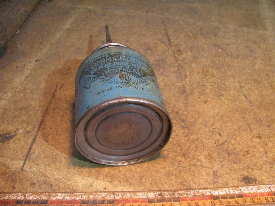Vintage McCormick Deering Oil Can Farmall International Stemen Imp ...