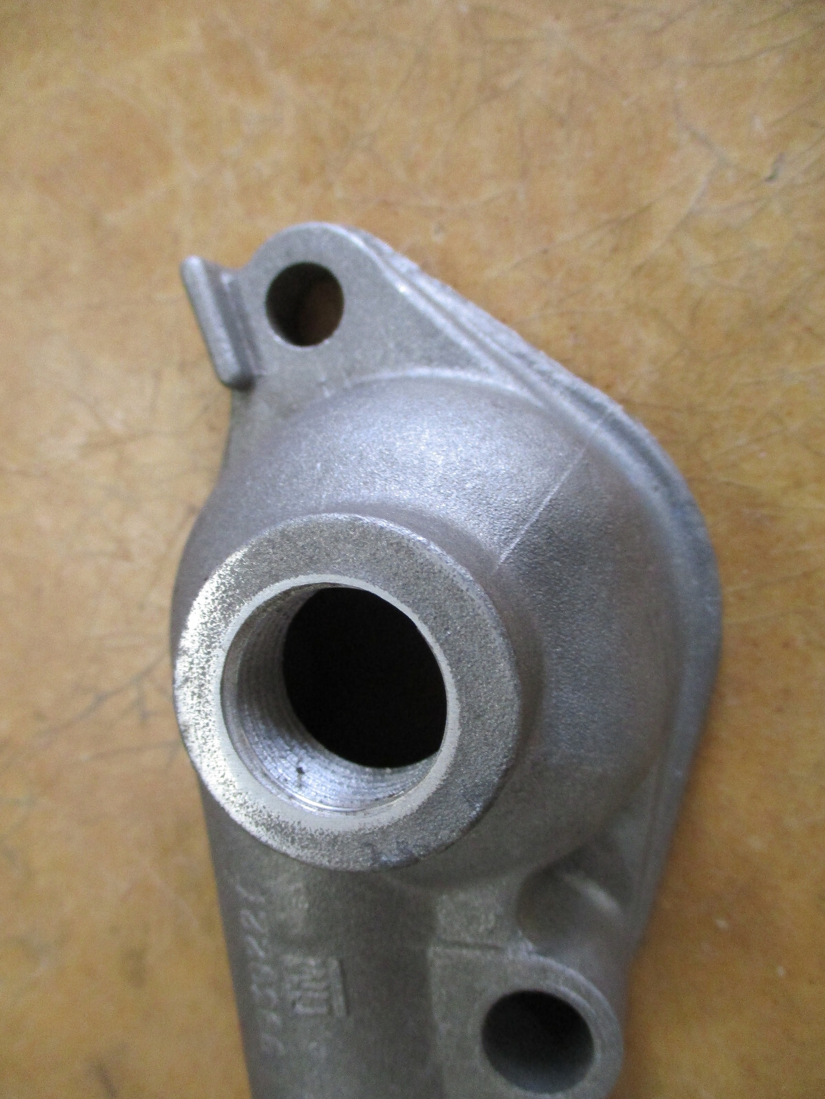 NOS HOLDEN THERMOSTAT HOUSING HJ HX HZ WB VB VC VH LX UC 202 3.3L 6CYL ...