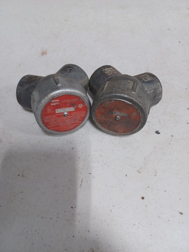 CROUSE-HINDS LBY25, 3/4", CAPPED ELBOW 90°, IRON, CONDUIT FITTING (2 ...