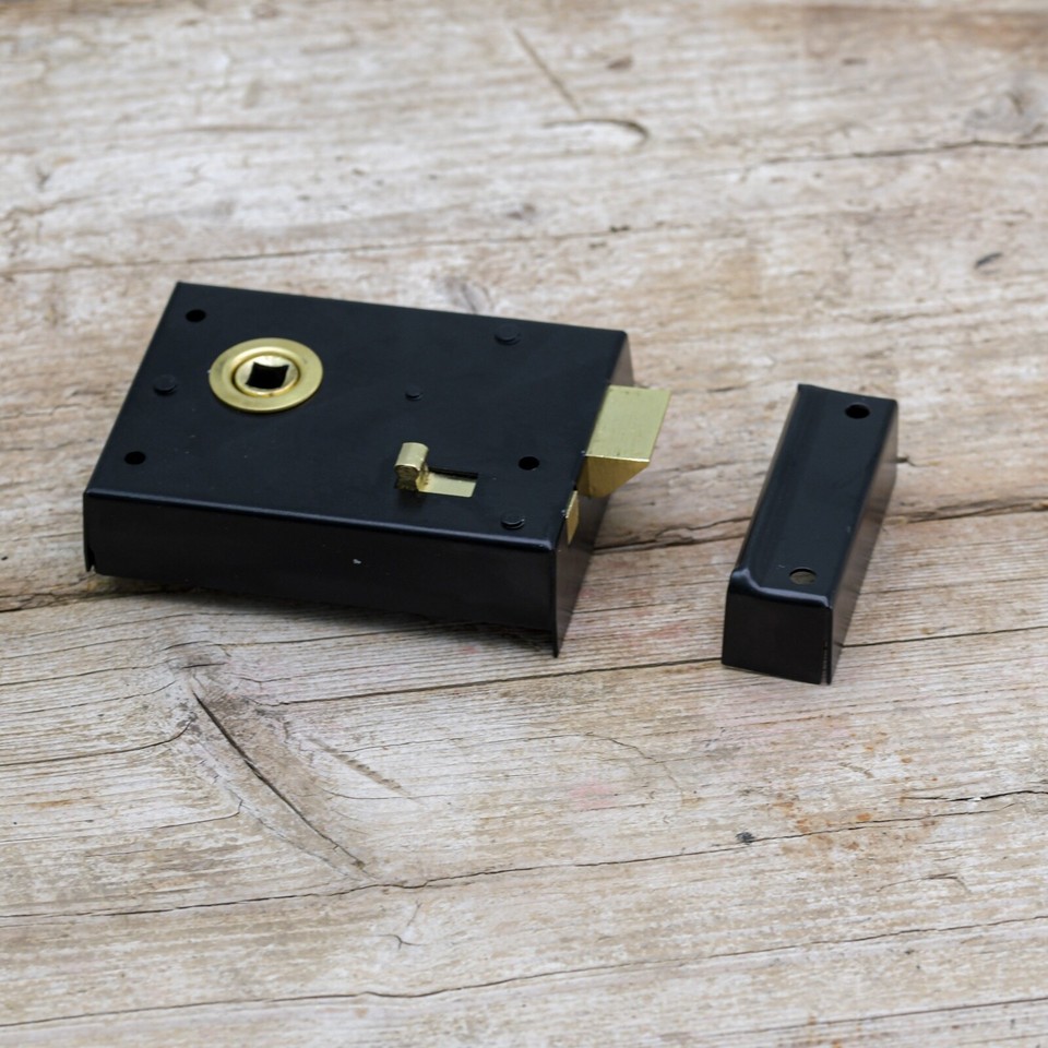 Bathroom Rim Lock | Matt Black & Brass | Reversible | Fixings Included ...