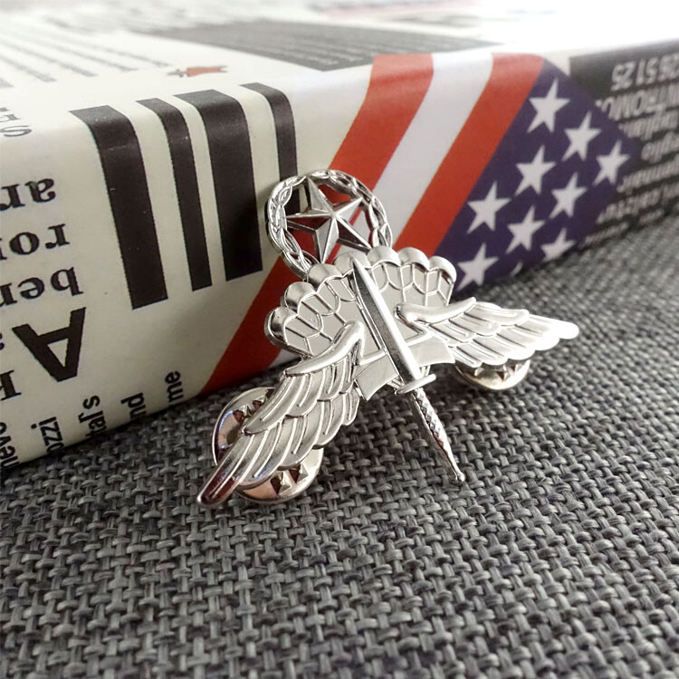 UNITED STATES US ARMY FREEFALL PARACHUTIST BADGE PIN SILVER CLASSIC ...