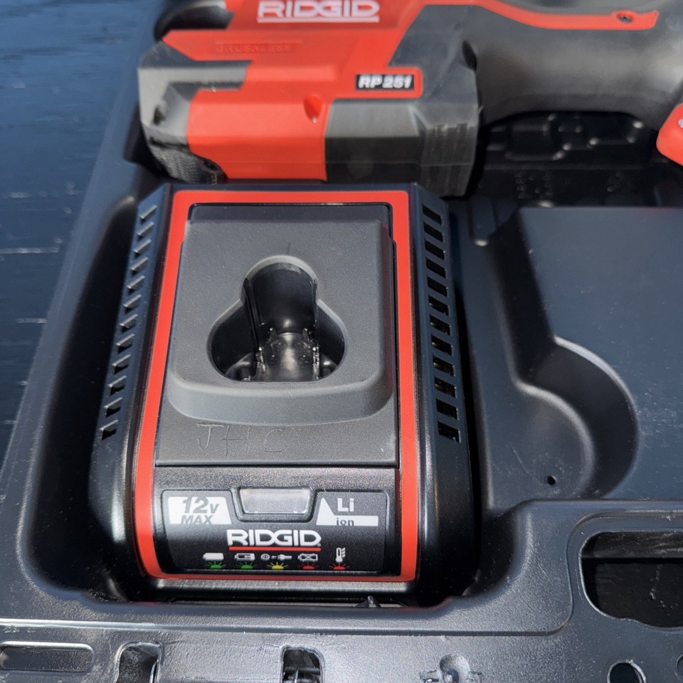 RIDGID RP 251 Stainless Steel Press Tool Kit W/3 Jaws, (2) Batteries ...