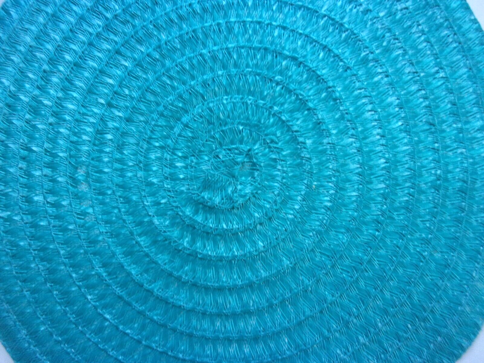 PLACEMATS Blue Round 14.96 Diameter 98% Polypropylene 2% Polyester 4 PC ...