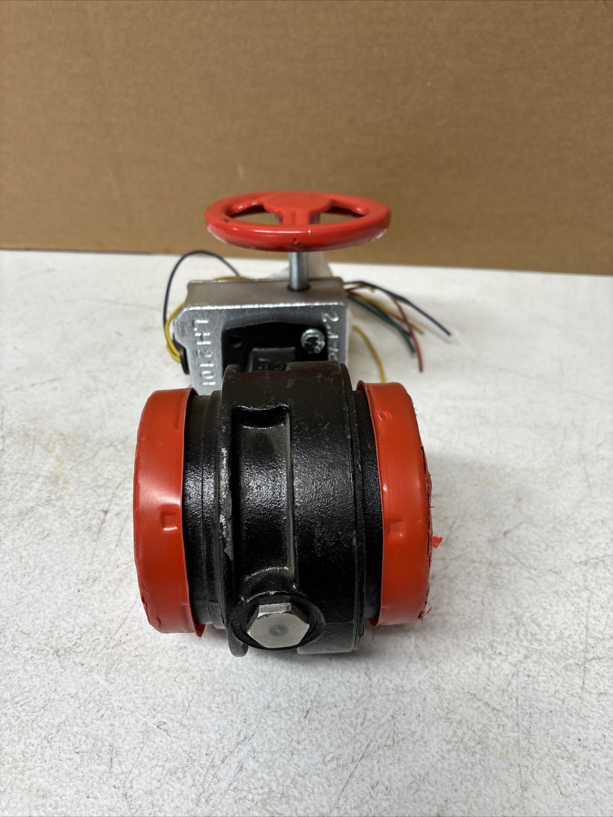 Victaulic FireLock 4" Butterfly Valve 4/114.3 DN 100 V040705100 300 PSI ...
